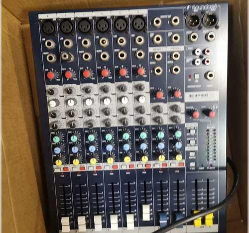 Микшерный пульт EPM6 soundcraft