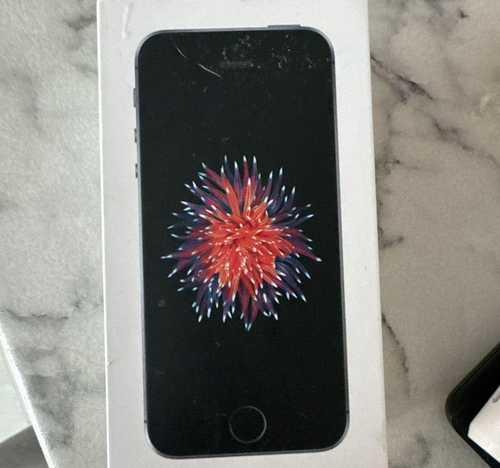 Коробка от iPhone se 128 gb