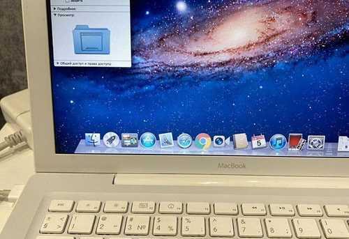 Apple MacBook белый 2010