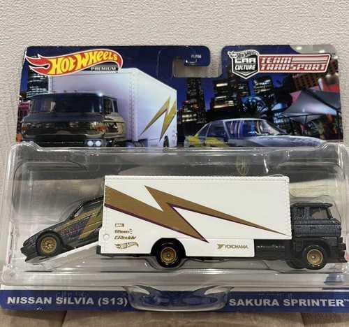 Hot wheels premium team transport