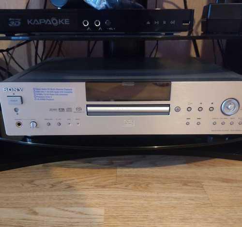 CD/DVD player sony NS900V