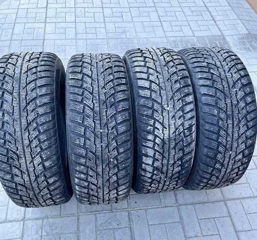 Kumho I'Zen RV Stud KC16 285/60 R18