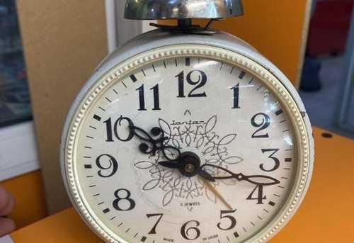 Часы будильник СССР Янтарь механические
