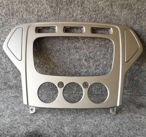 Рамка магнитоллы Ford Mondeo 4