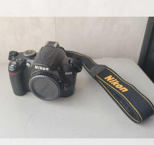 Nikon D3000 body (пробег 8 т)