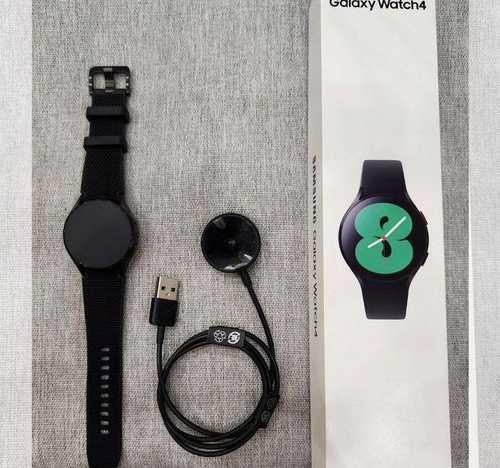 Samsung Galaxy Watch 4