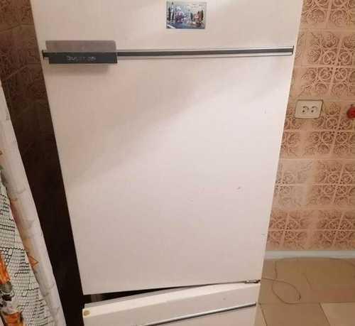Холодильник бу на дачу