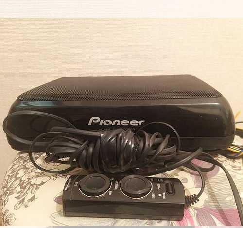 Активный сабвуфер под сиденье Pioneer TS-WX120A