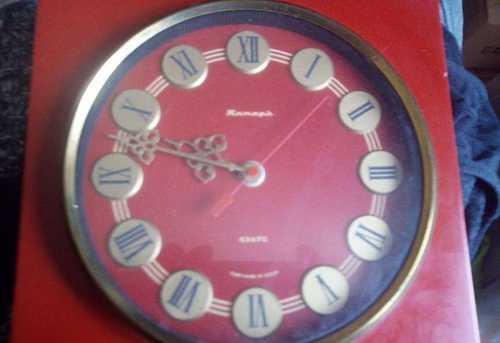 Часы настенные кварцевые янтарь СССР