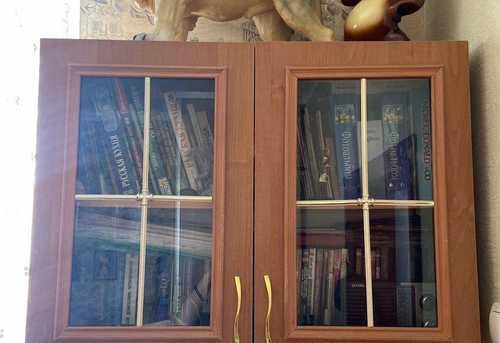 Книжный шкаф дерево