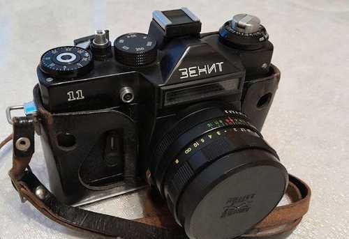 Зеркальный фотоаппарат "Зенит-11"