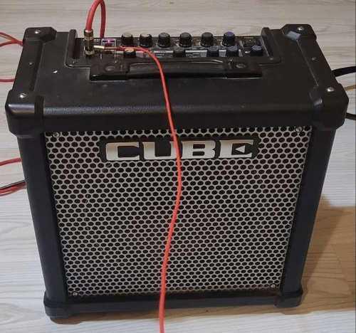 Гитарный комбоусилитель Roland cube 43W