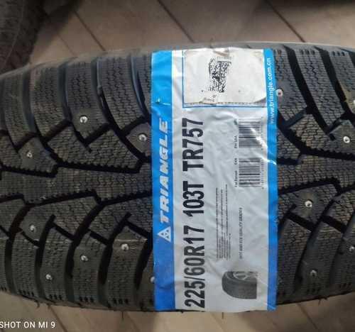 Triangle TR757 225/60 R17