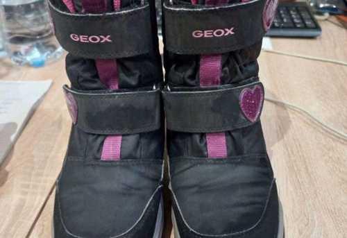 Ботинки сапоги geox 35 размер