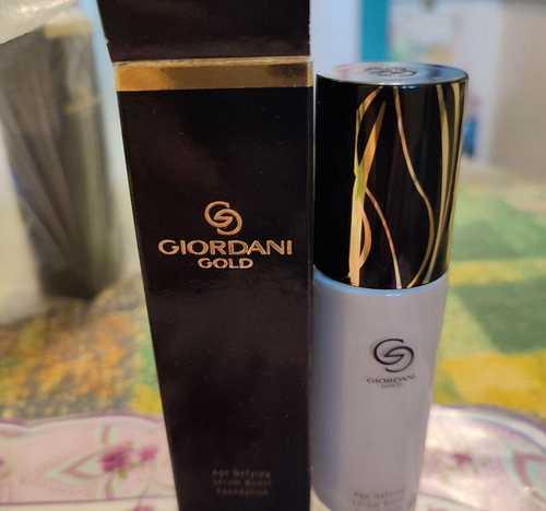 Тональная основа oriflame