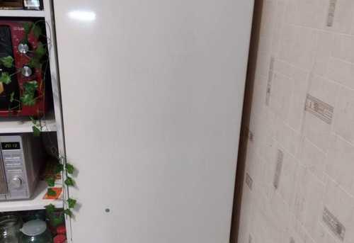 Продам холодильник бу Snaige