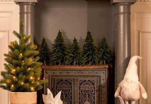 Рождественское украшение с елками House of seasons