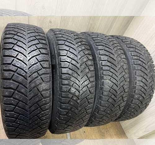 Michelin X-Ice North 4 215/65 R17