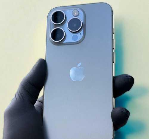 iPhone 15 Pro, 256 ГБ