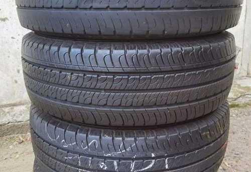 Goodyear EfficientGrip Cargo 215/65 R16C 109T