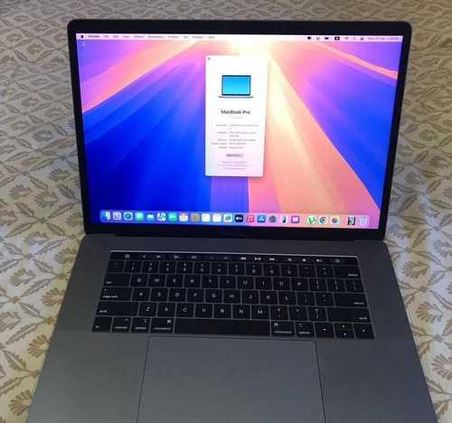 MacBook Pro i7 15 inch 2018 with Touch Bar