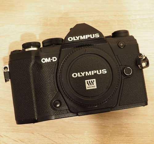 Olympus om M5 mark III black