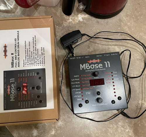 Jomox mbase 11