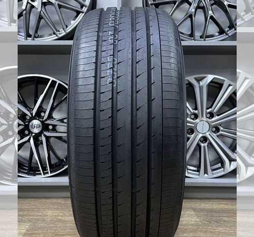 Yokohama Advan dB v553 235/45 R18 98W