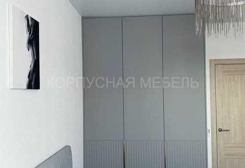 Шкаф распашной новый