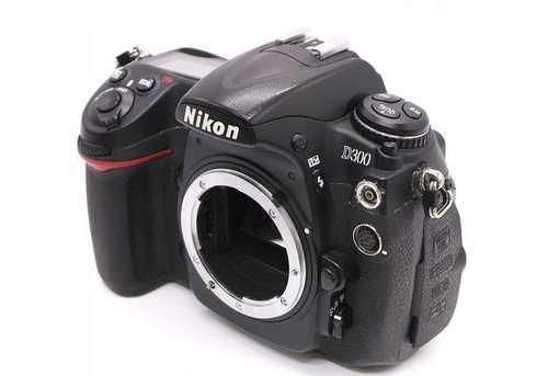 Nikon D300 body (пробег 46280 кадров)