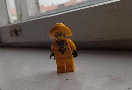 Lego hidden side, минифигурка captain jonas