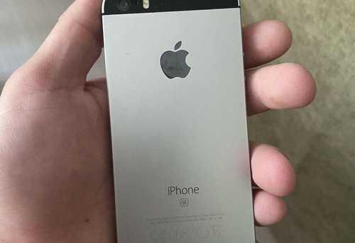 iPhone SE, 32 ГБ