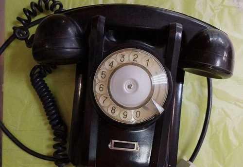 Настенный телефон 1970 года СССР