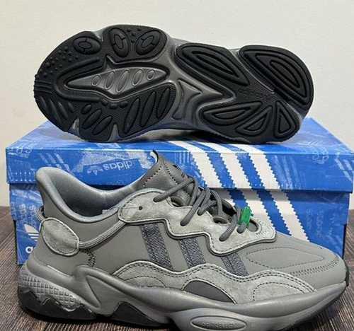 Кроссовки adidas ozweego