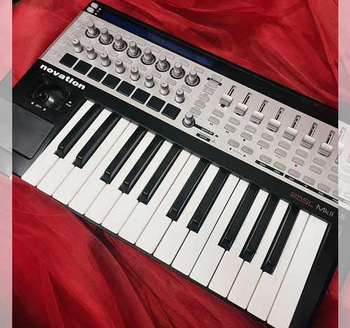 Midi-клавиатура Novation 25 SL mk ІІ