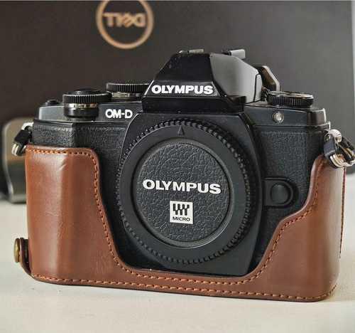 Olympus OM-D E-M10 Mark I и набор объективов