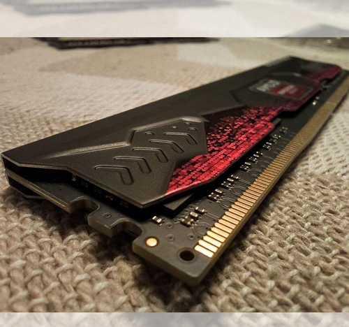 DDR4 AMD Radeon R9 32 Гб (8x4)