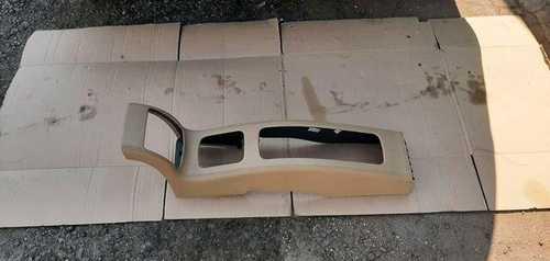 Подлокотник заднего дивана Mercedes CLS W219