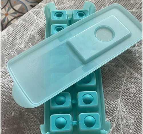 Форма Tupperware для льда