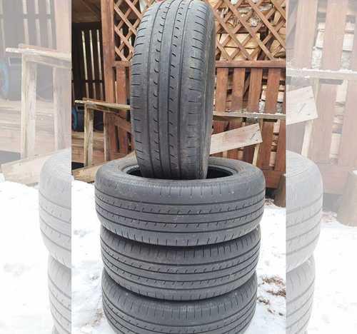 Goodyear EfficientGrip SUV 4x4 215/60 R17 96H