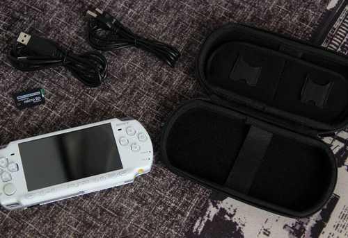 Sony PSP Slim White 64Gb 90 Игр