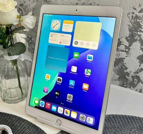 iPad 7 (батарея 98%)