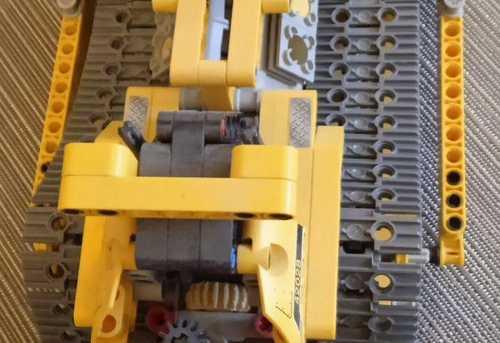 Lego Technic трактор