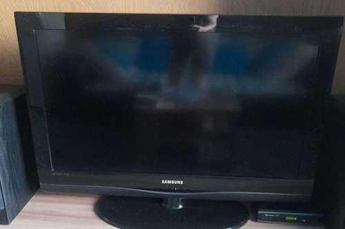 Телевизор ЖК Samsung 32