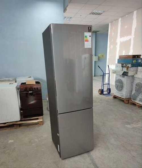 Новый Холодильник Samsung RB37A5000SA/WT
