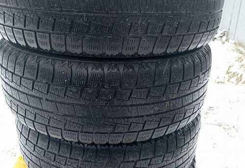 Zetro Ice Edge 215/65 R16