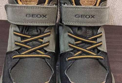 Ботинки демисезонные geox 33 р-р