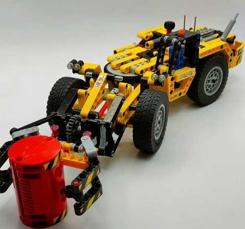 Lego Technic Карьерный погрузчик 42049 (Оригинал)