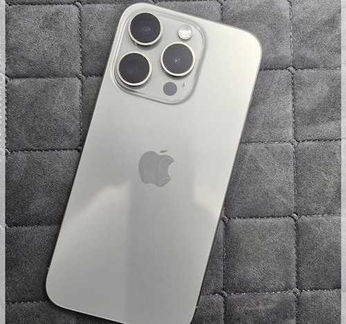 iPhone 15 Pro, 256 ГБ