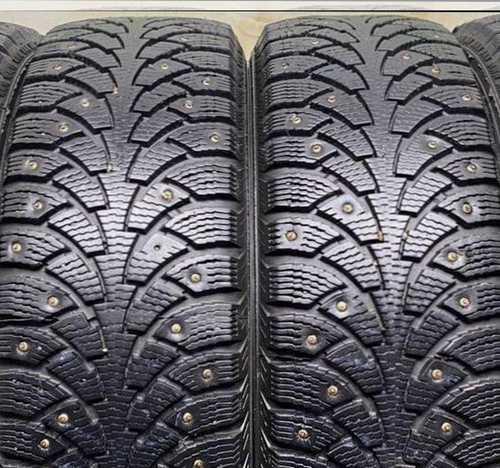 Nokian Tyres Hakkapeliitta 4 215/60 R16